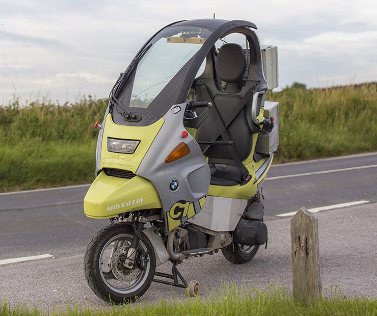 Autonomous BMW C1: